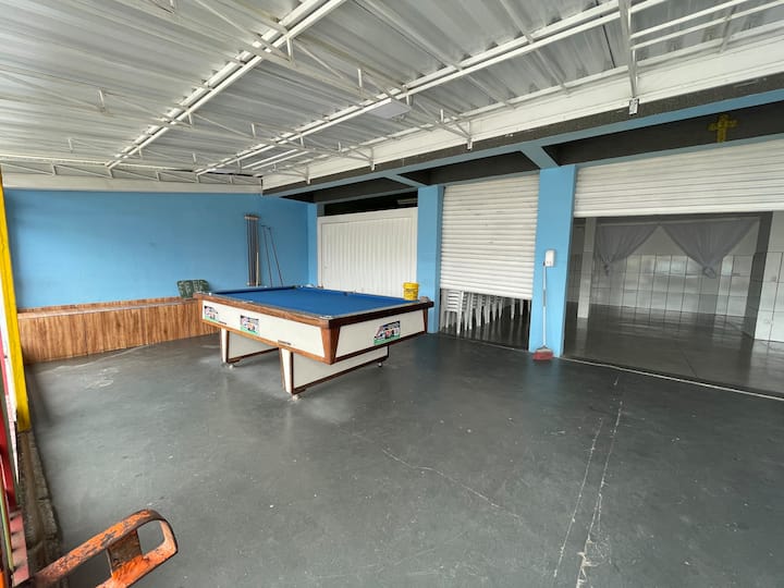 Salão De Festas Com Brinquedos Inclusos - クリティバ