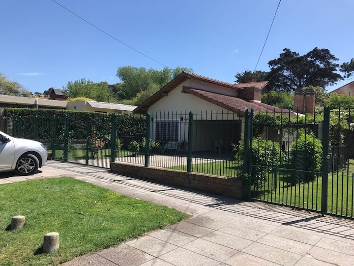 Casa Para 6 Personas En Villa Gesell - Villa Gesell