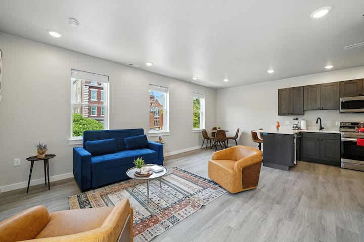Cozy 1 Bed 1 Bath Apt C 1302 - Richmond, VA