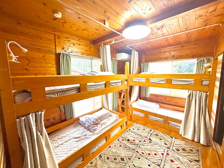 【熊野古道/小口】ドミトリー/共用バスルーム/2食付きのログハウス - Shingu