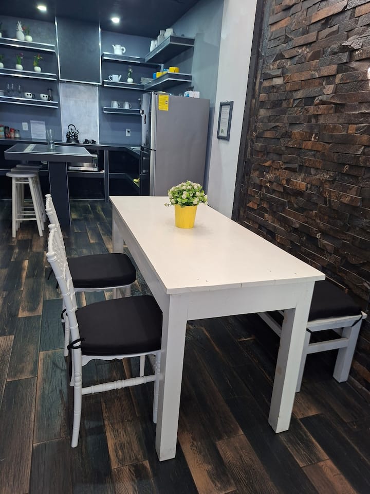 California Love - Tlaquepaque