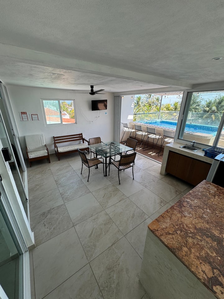 Casa Grande Frente Al Mar Y Asador - Isla Mujeres