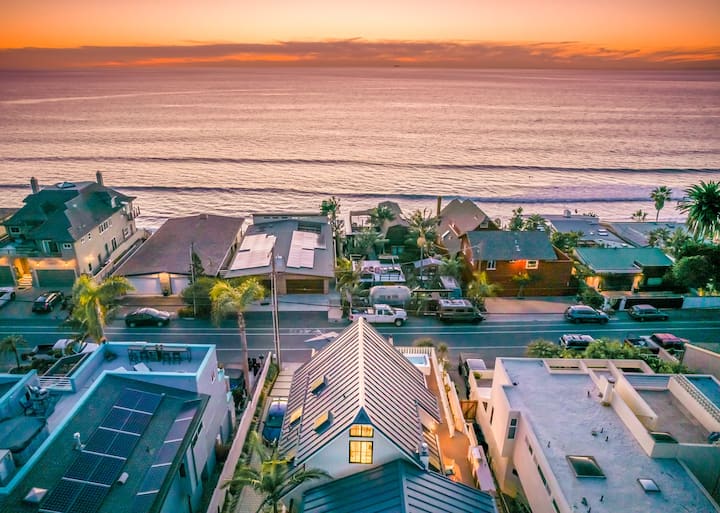 Neptune Hidden Gem Coastal - Encinitas, CA