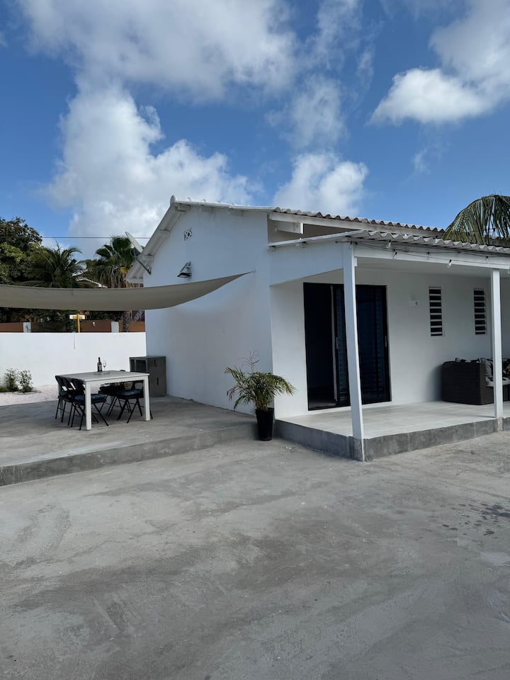 Fun Stay Curaçao
5 Min To Mambo Beach | 2br Home - Curaçao