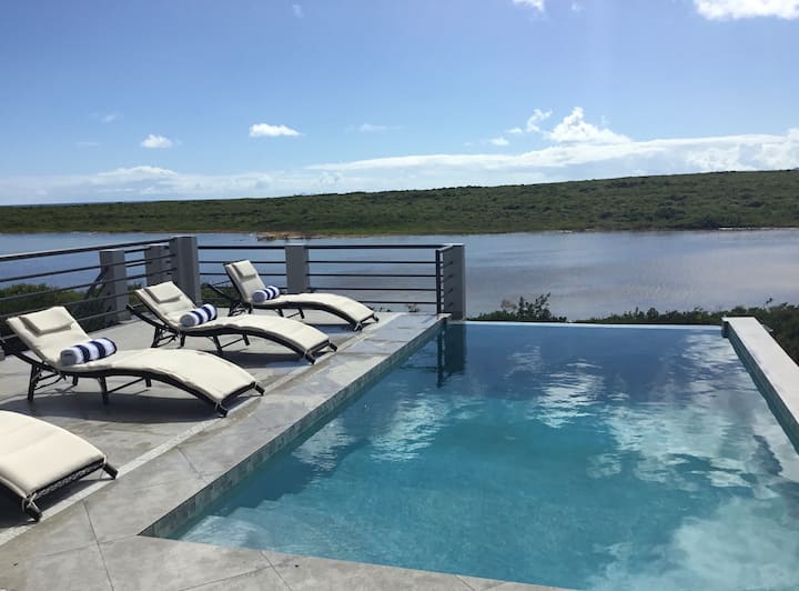 Lakehouse Villa 3-bedroom Seaview W/pool & Hot Tub - Anguilla