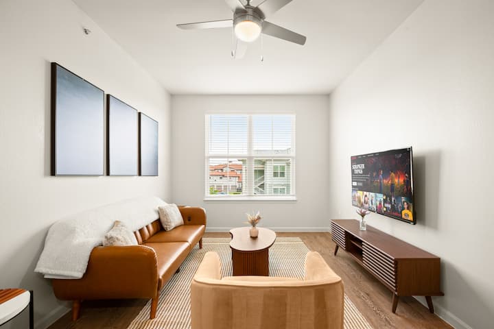 Pflugerville Cozy ~ Parking W/wi-fi, Gym & Pool - Austin