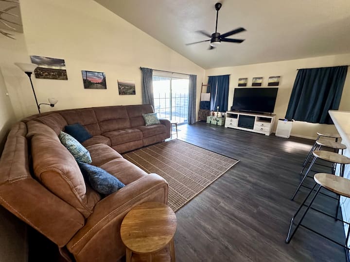 Just A Skip From Route 66 - Kingman, AZ