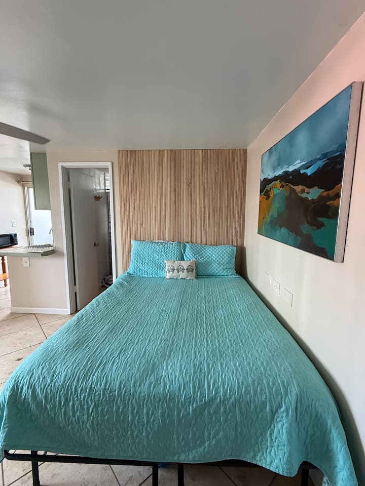 Aloha Hide Away-5 Min Walk To Beach - Honolulu