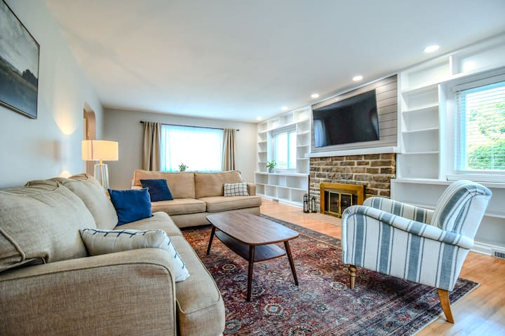 Cozy Cottage - Courthouse View - Sidney