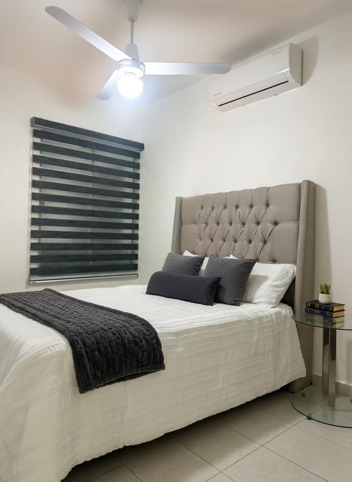 Oasis Topacio Confort Total: A/c + Camas Cómodas - Manzanillo, Colima, Mexico