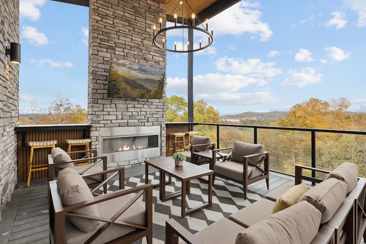 Luxury Cabin W/ Rooftop+indoor Pool+hot Tub+sauna - Sevierville, TN