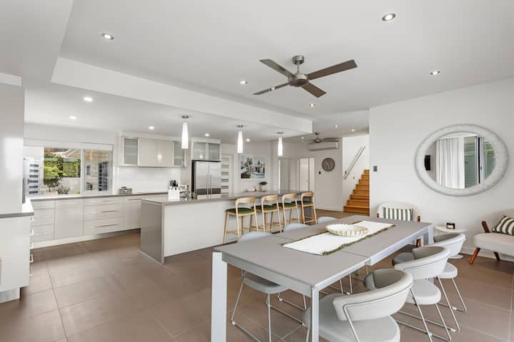 Pearl On Calais - Pool, Theatre Room, Beach Access - Boston