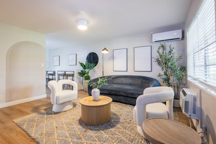 Comfort & Style | Modern 2br In West Palm Beach - West Palm Beach, FL