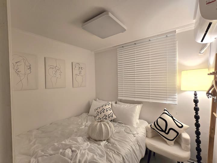 할인•무료주차•1시체크아웃•롯데월드•올림픽공원•kspo•성수•강남•coex•공항버스•지하철 - Seoul