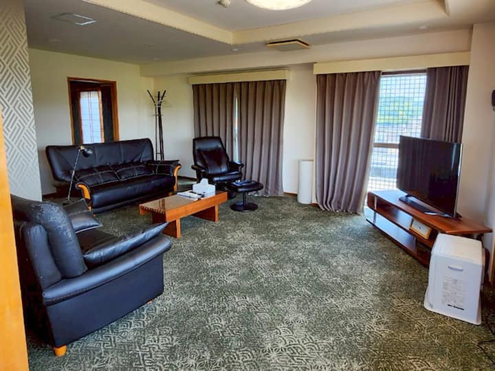 【1001】金沢城を望む最上階のお部屋(10名様まで可)/金沢城公園近く・観光地へのアクセス良好 - Kanazawa