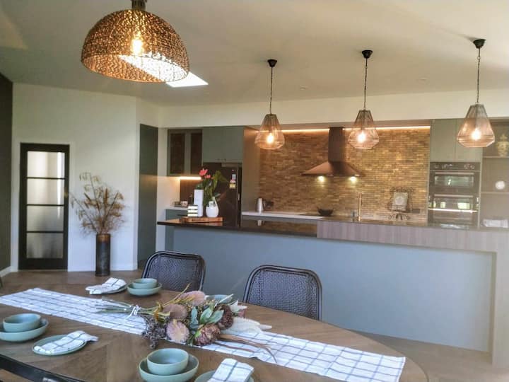 Riverside Retreat - Palmerston North