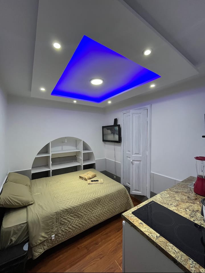 Mini Suite 6 De Diciembre Cerca Baca Ortiz - Quito