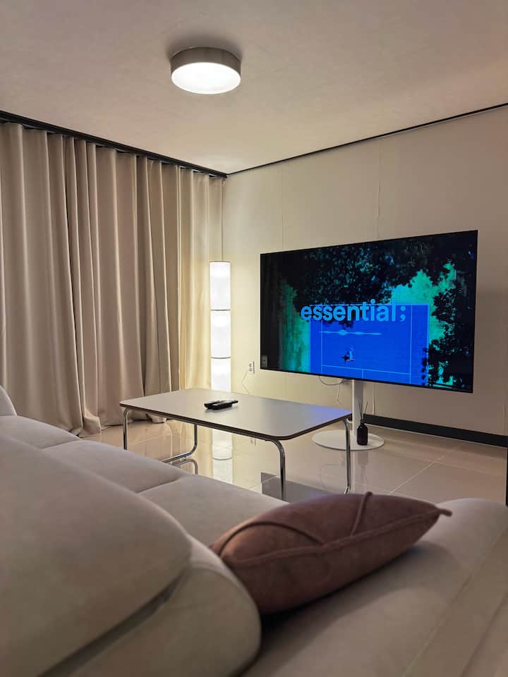 Stay 월광 N201
진주성 진양호공원 유등박물관 진주교대 진주보건대 경상대 진주법원 - 판문동