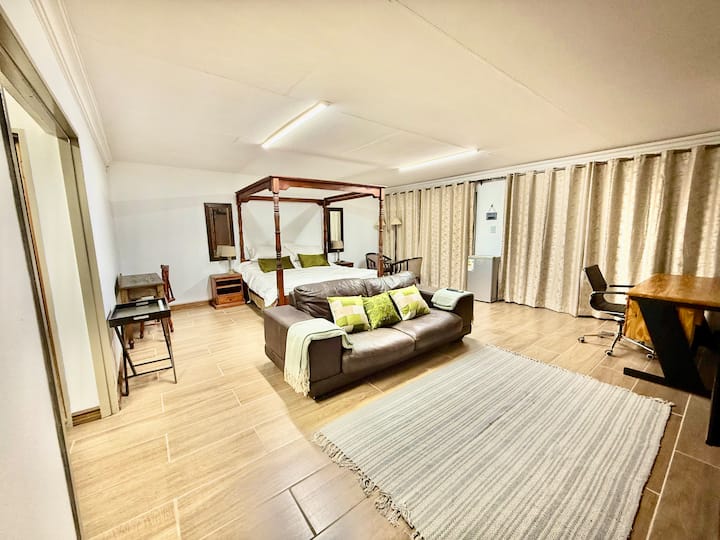 Austin Manor - Tembisa