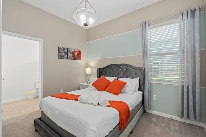 Cozy Queen Room With Private Bath/king/ Pool #5 - Kissimmee