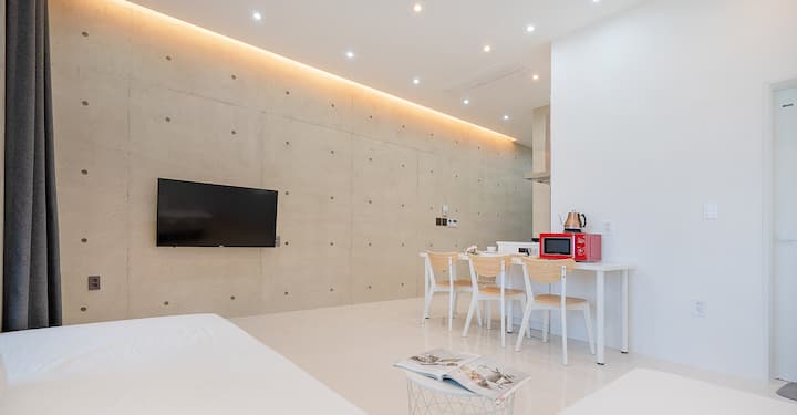 [경북 영덕] #동해안 일출 명소 #수영장 #오션뷰 #풀빌라 '오르또바다마을' 3동 - 영덕군