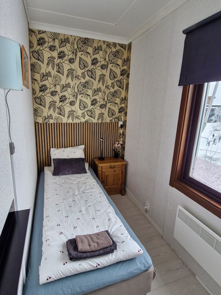 Room 1 Guest – 3.5 Km To Center - Self Check-in - Kiruna