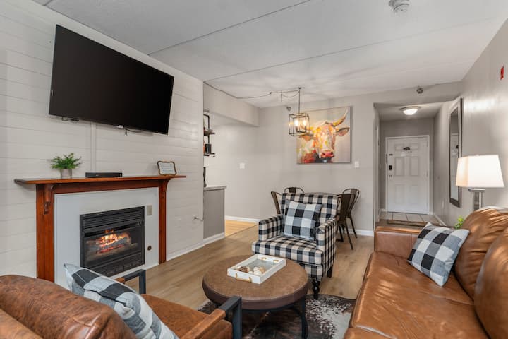 Gt 302 - Indoor Pool/hot Tub. Close To Downtown! - Gatlinburg