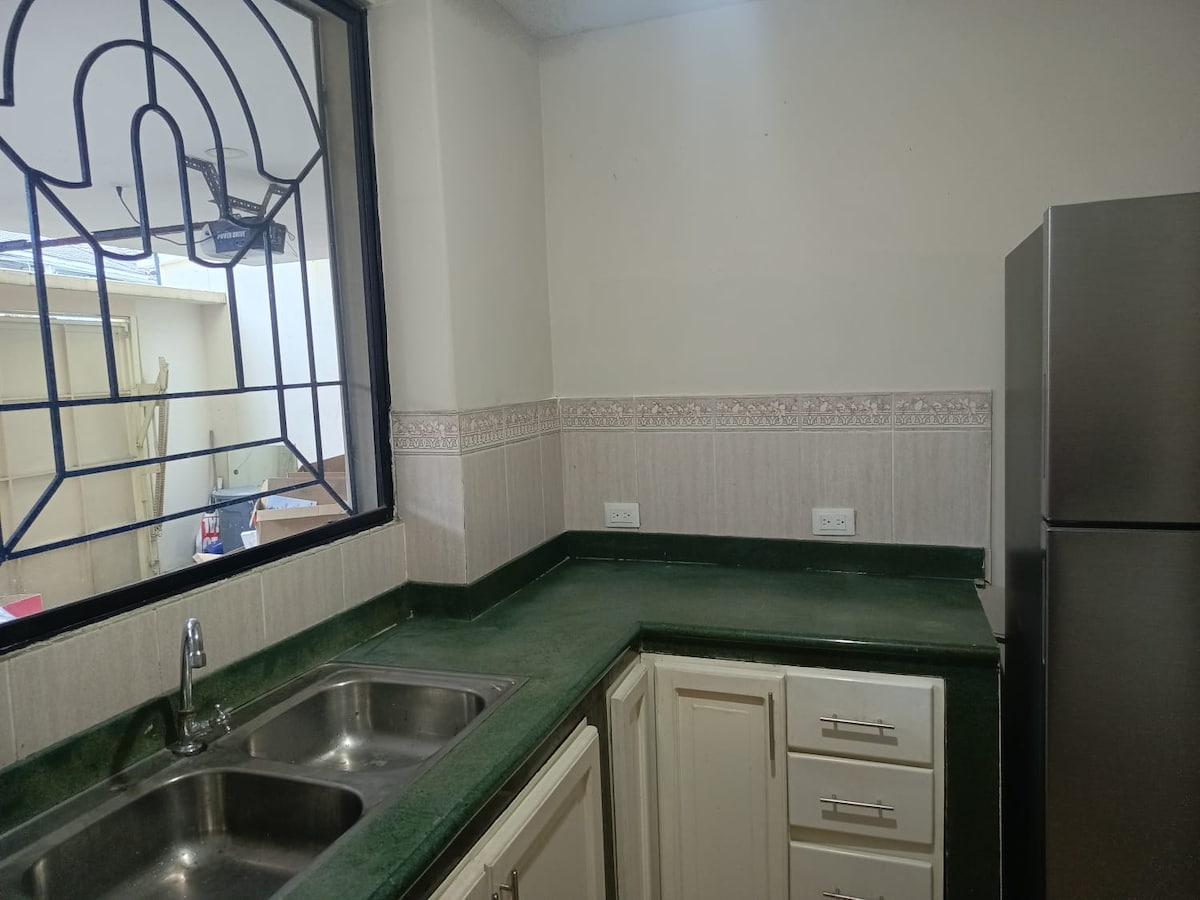 1.3.1.2 Private Room 5 min from Airport - Houses for Rent in Guayaquil ...