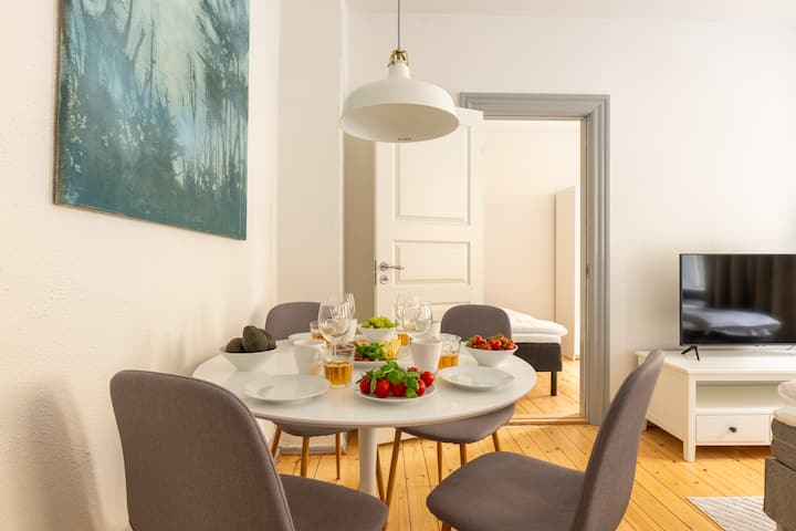 Authentic Copenhagen Apartment For 4 Guests - Copenhagen