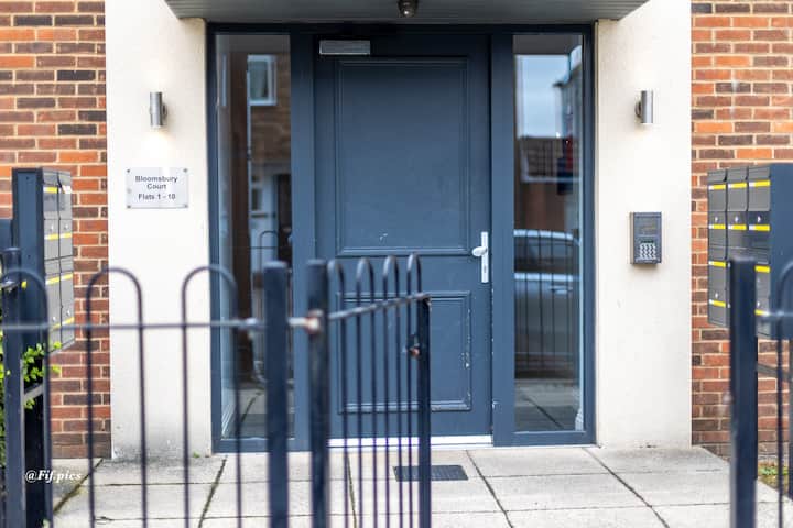 3 Bedroom Flat, East Barnet. - Enfield, UK