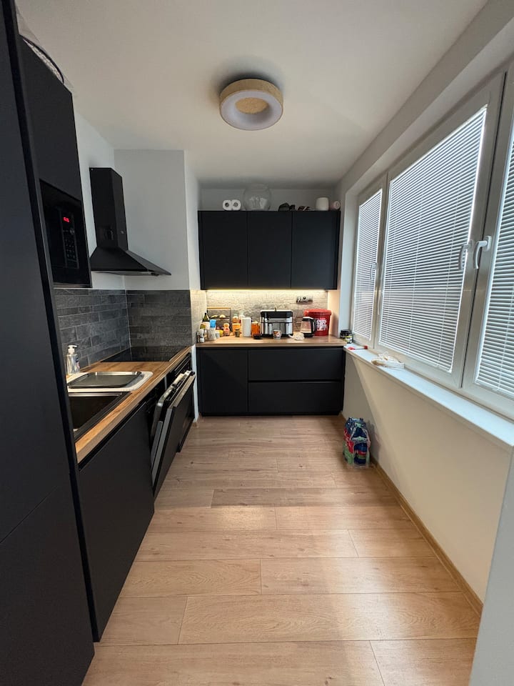 3 Izbový Byt S Infra Saunou Priamo V Centre. - Košice