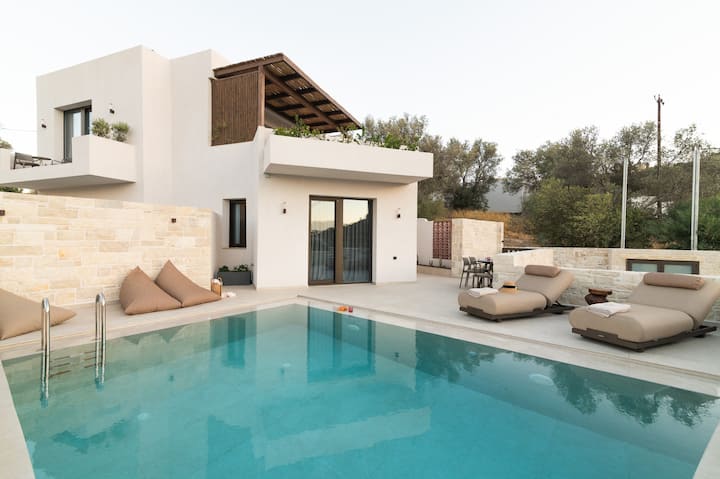 Sysilo 1 | Πολυτελής Βίλα με Ιδιωτική Πισίνα - Pitsidia