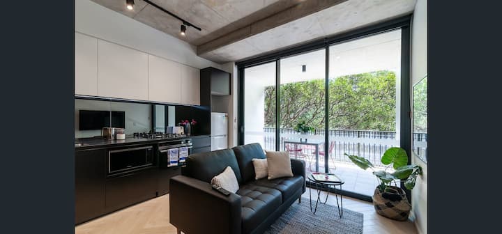 Chic City Fringe Getaway W/ Rooftop Bbq & Balcony - Bondi Beach