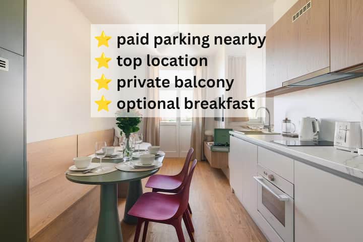 Modern Design Studio With Fast Wi-fi & Balcony - Prague