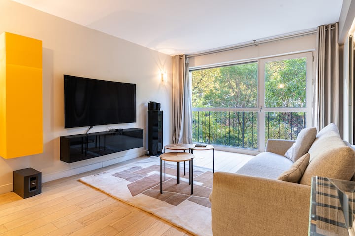 Champs-élysées | 4 Personnes | Vue Dégagée - Levallois-Perret