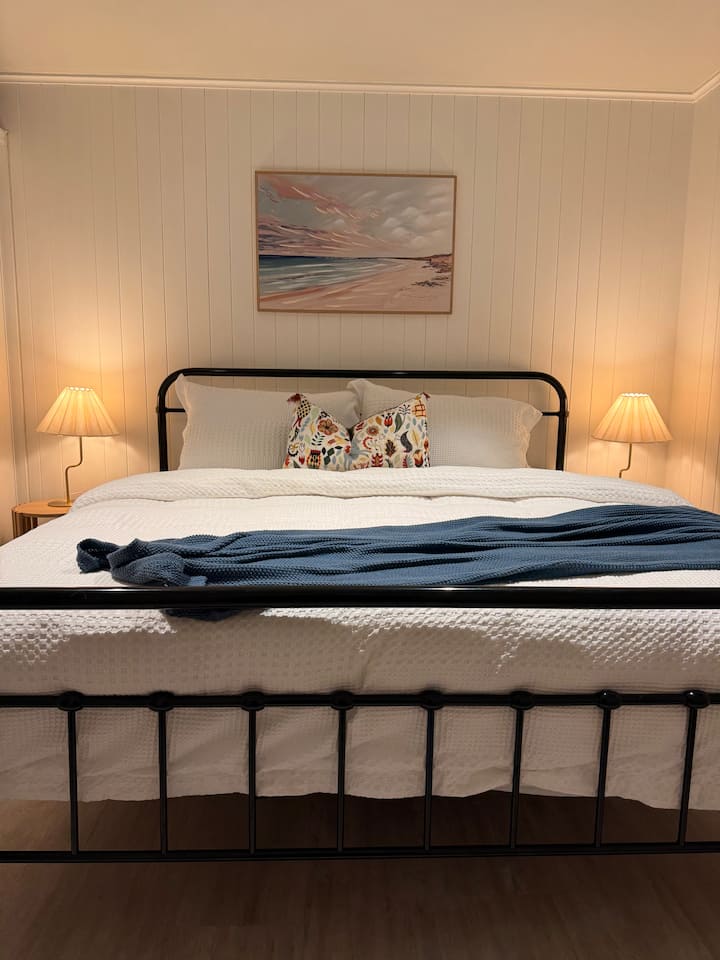 The Hay Fields Retreat - Pinjarra