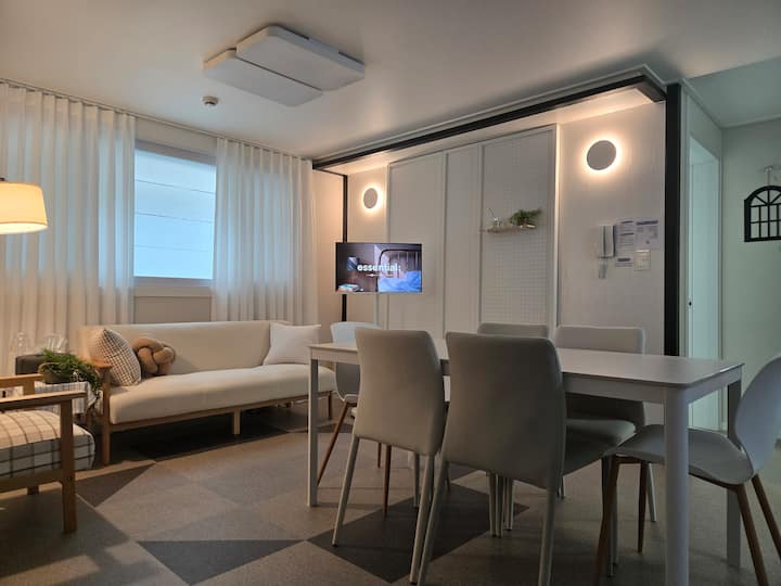 오픈특가/무료주차  반월당/현대백화점 감성숙소 침실2침대3#짐보관  교동#동성로 - Daegu