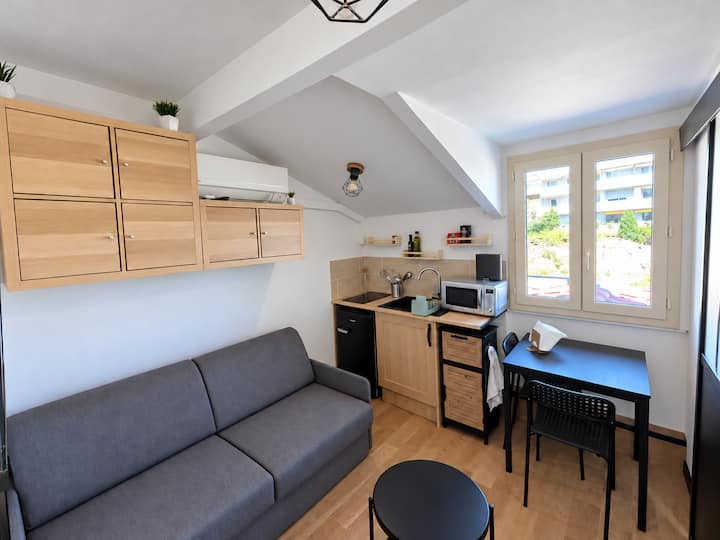 Refurbished Cozy Studio, Close To The City Center - Nice
