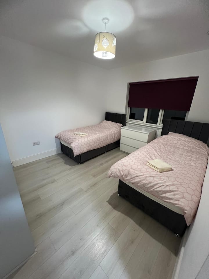 City Stays • Birr • Sleeps 8 • Companies Welcome - Waterford