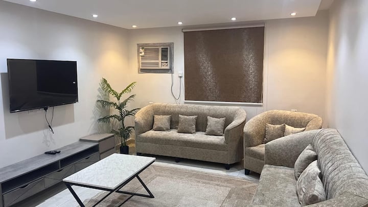 (شقق السلام) شقة عوائل ثلاث غرف وحمامين وصالة A-2 - Médine