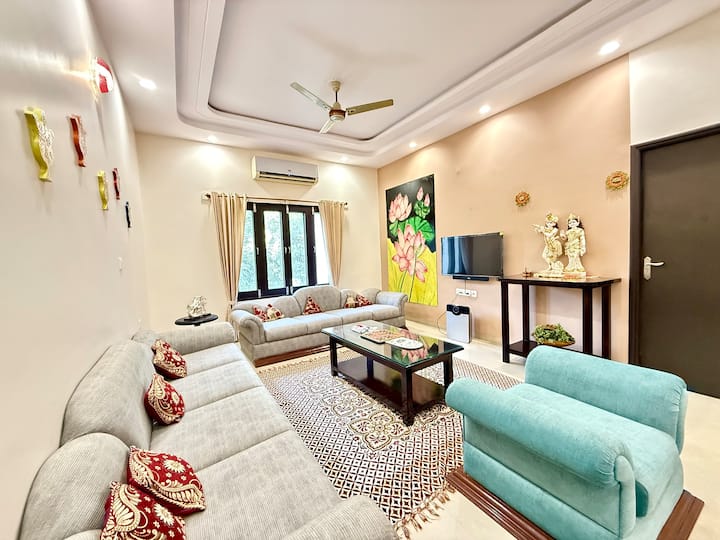 Marwar Essence
Luxury Stay With A Touch Of Marwar - 焦特布爾
