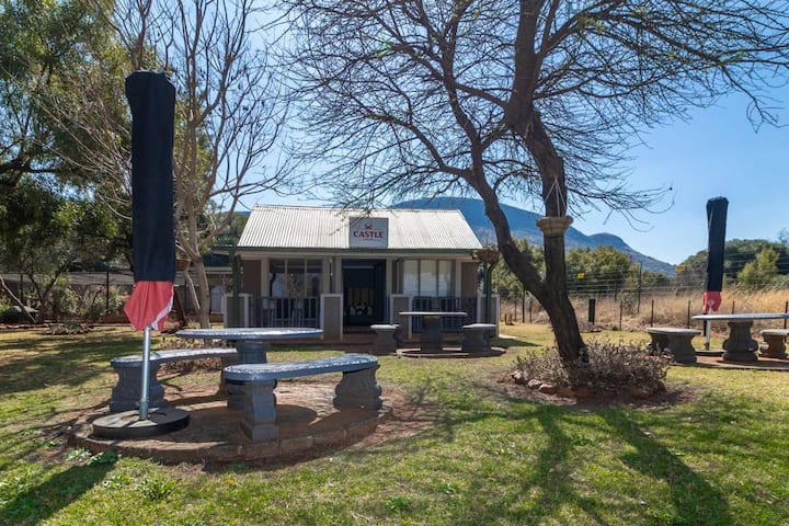 Castle Chalet - Hartbeespoort