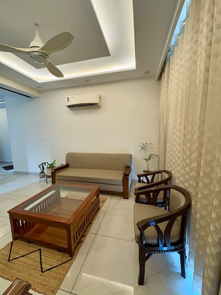 Paradise Stays~ Wave Estate/joy Smart Homes - Sahibzada Ajit Singh Nagar