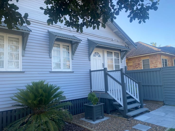 Comfy Garden Cottage - Virginia