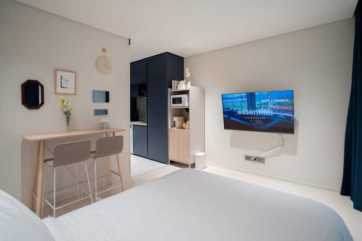 [꼬모까사] #해운대 #오션프론트 #해수욕장 #원룸형 #신축 #인피니티풀 #스파 #럭셔리 - Busan