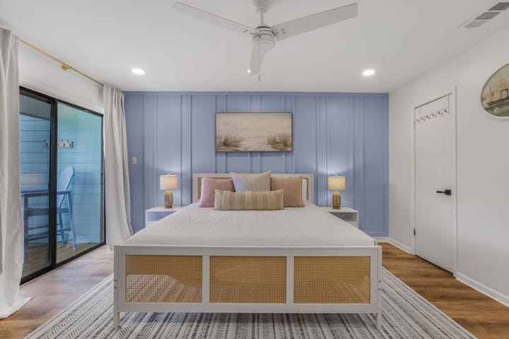 New! Gulf Views, Pool, Easy Beach Access, 3br/2ba - Gulf Shores, AL