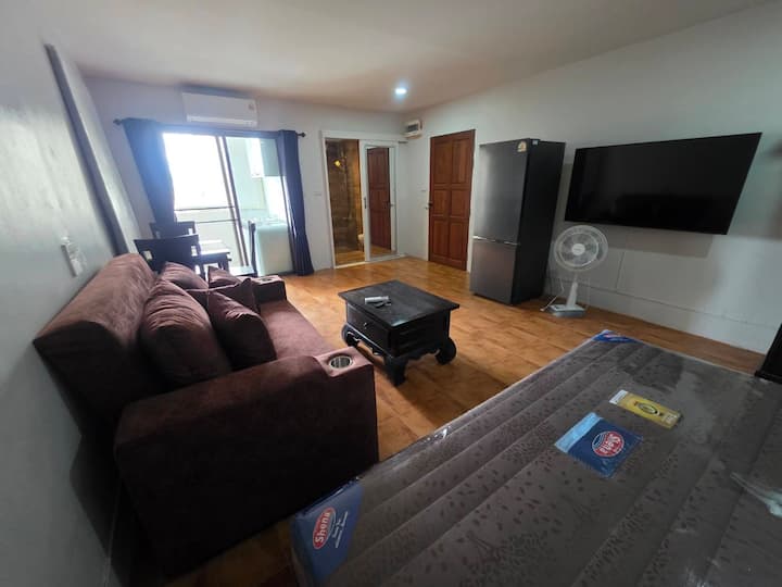 Quiet, Modernly Renovated Apartment, Night Market - Chiang Mai