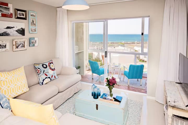 Ocean Apartment With Amazing Sea Views - Port Elizabeth