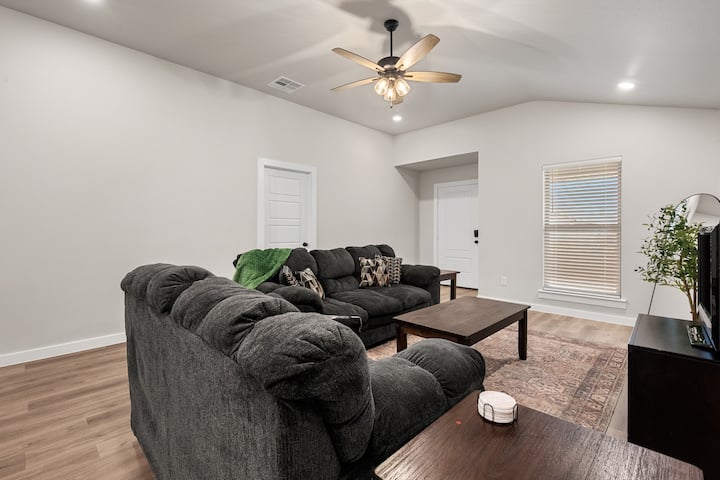 New Construction Willowbend - 3br|2ba - Near Ttu - ラボック, TX