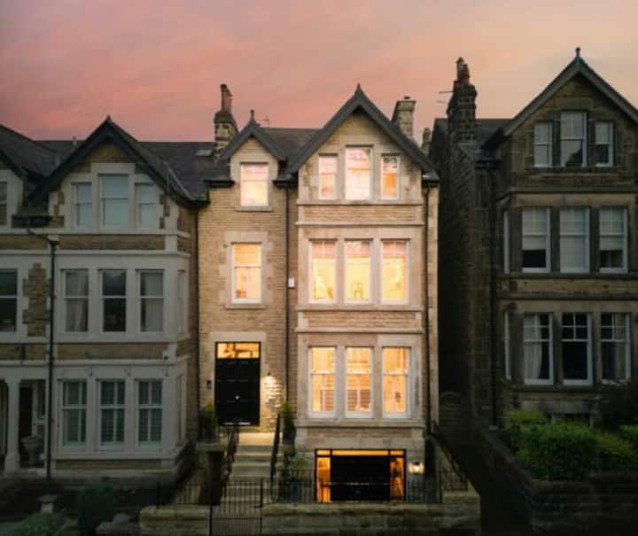 Luxury Newly Renovated Home In Central Harrogate - ハロゲイト
